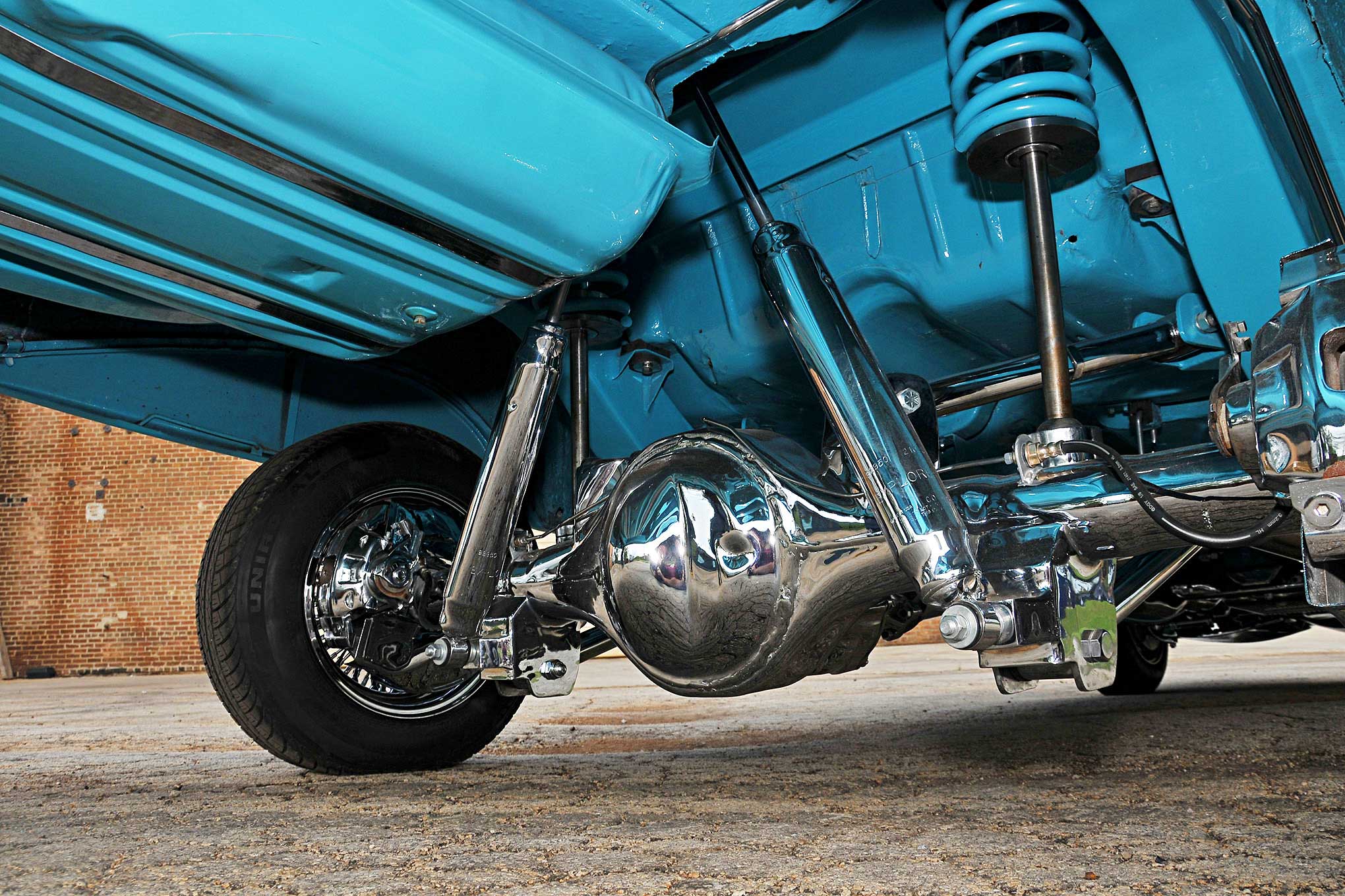 1957 chevrolet bel air chrome rear end - Lowrider